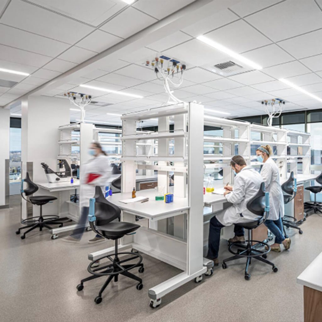 Frameless Flex-Back Lab Chairs – ISO 4 Cleanroom Certified