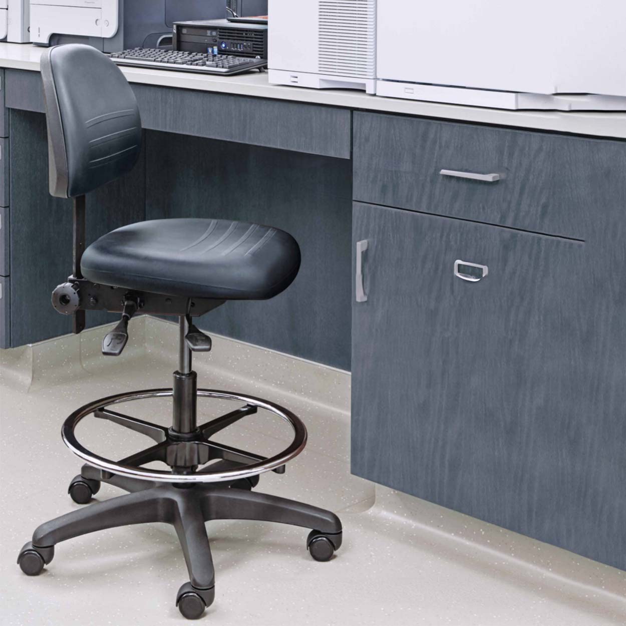 Heavy Duty Chair | Pacific Ergonomics