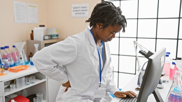 Lab Ergonomic Assessments by Experts | Pacific Ergonomics