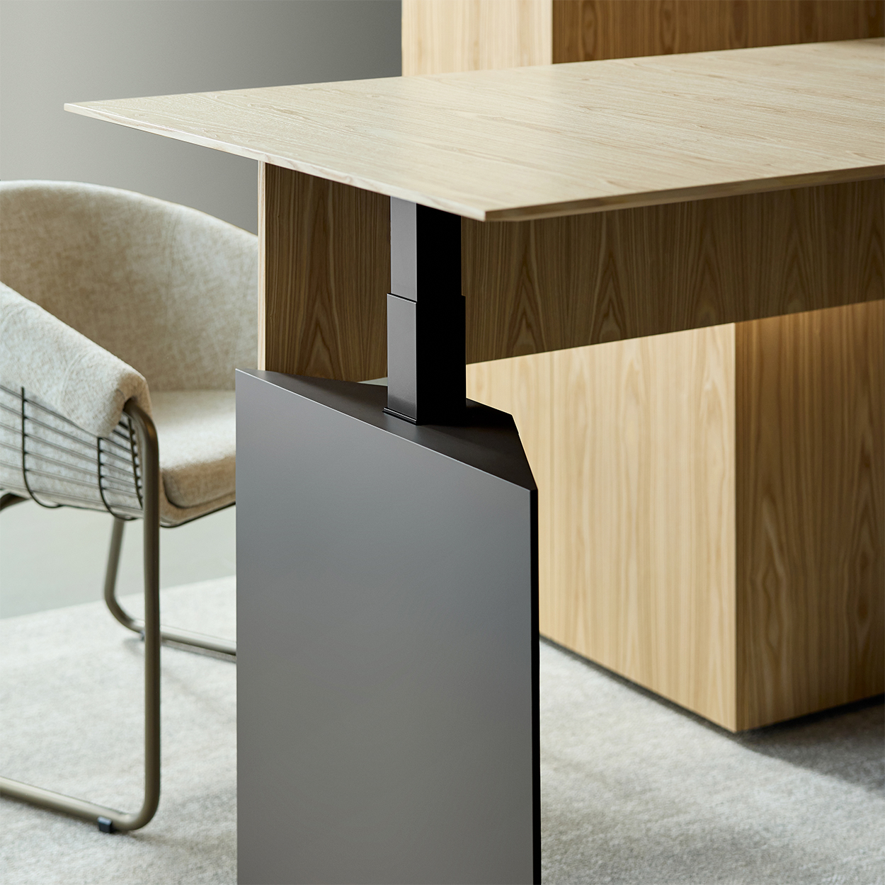 Law Firm Executive Deskk | Pacific Ergonomics